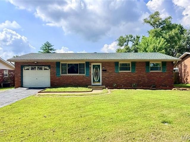 2608 Angela Dr, Granite City, IL 62040