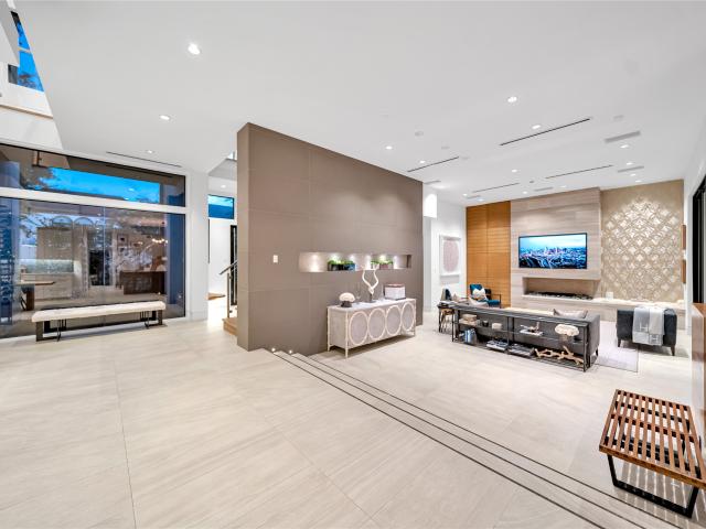 2608 Barbara Lane