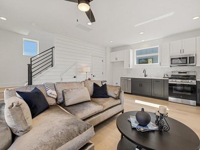 2608 Bristol Dr Unit 2, Austin, TX 78723