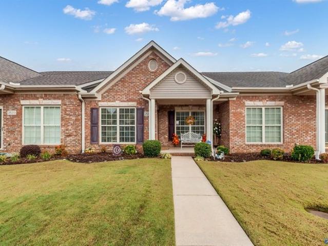 2608 Brompton Ln SW, Decatur, AL 35603