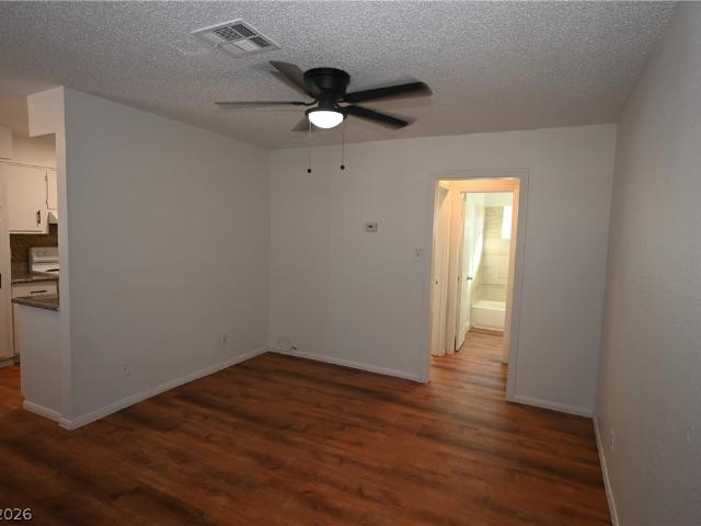 2608 E Mesquite Avenue 3