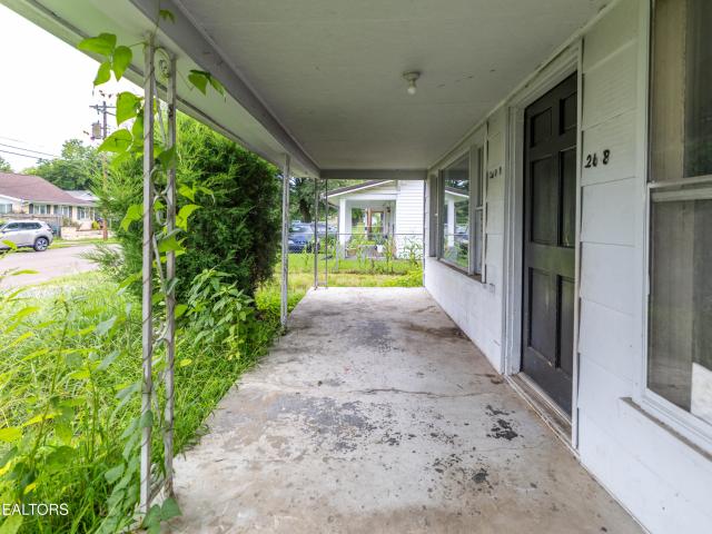 2608 Piedmont St