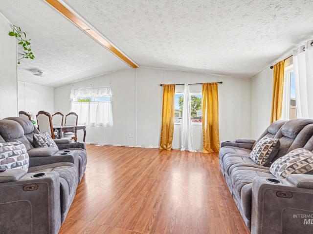 2608 Powderhorn Dr