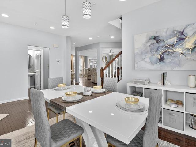 2608 Saint Nicholas Way