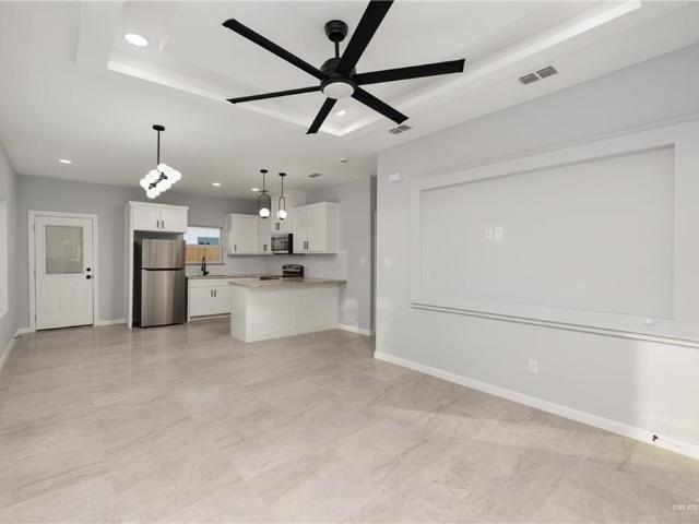 2608 W Bliss Street 4