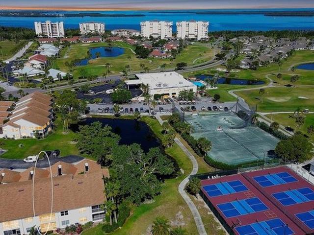 2608 Waterford Way Apt B, Palmetto, FL 34221