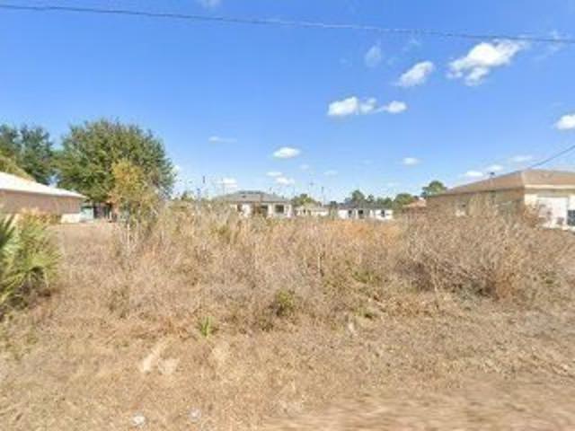 2608 40th St W, Lehigh Acres, FL 33971