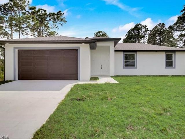 2608 70th St W, Lehigh Acres, FL 33971
