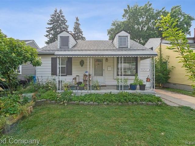 26091 Alger Blvd, Madison Heights, MI 48071