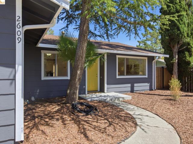2609 Mendocino DR