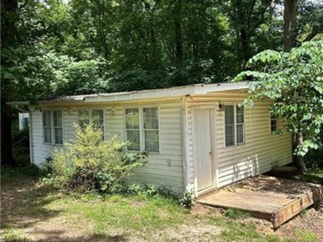 2609 Mountain View Rd, Powhatan, VA 23139