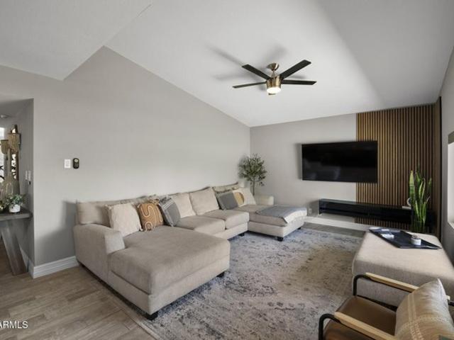 2609 N 28th St, Phoenix, AZ 85008