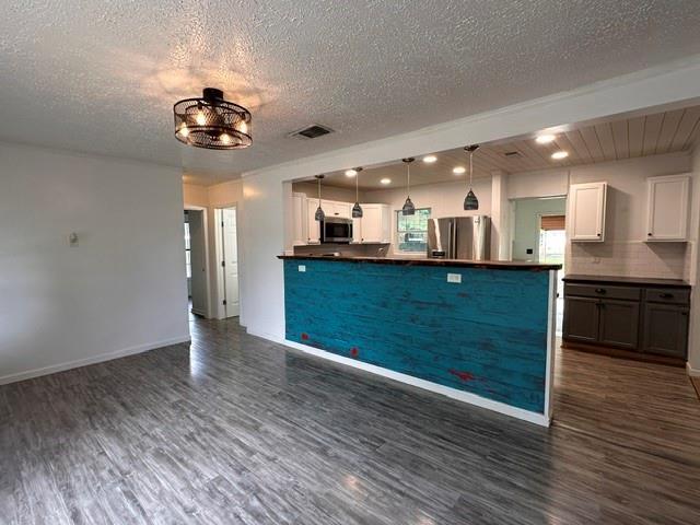 2609 Belmeade