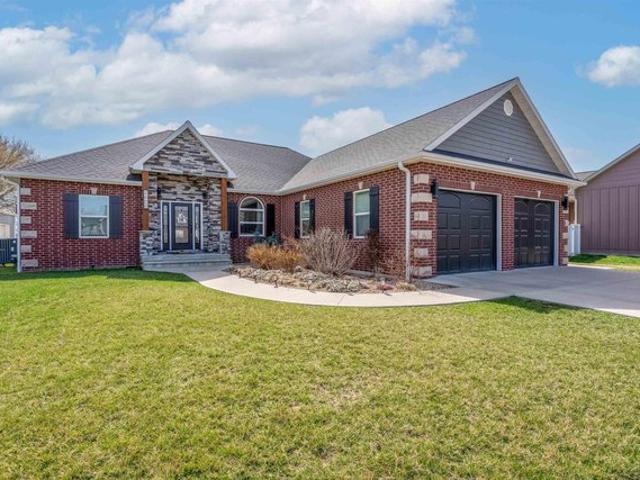 2609 Craftsman Dr, Sedalia, MO 65301