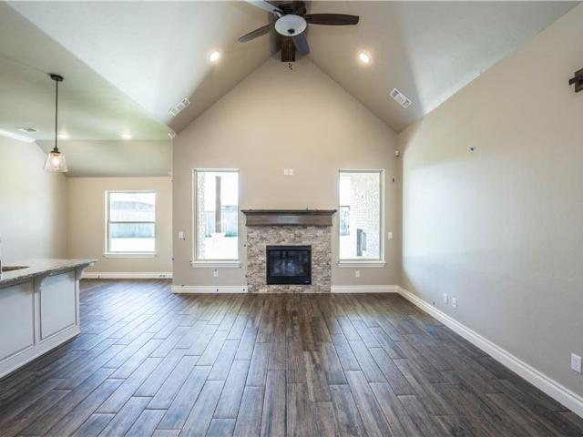 2609 Foxglove Lane