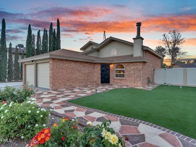 2609 Lake Spier Dr, El Paso, TX 79936