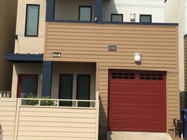 2609 R St, Sacramento, CA 95816