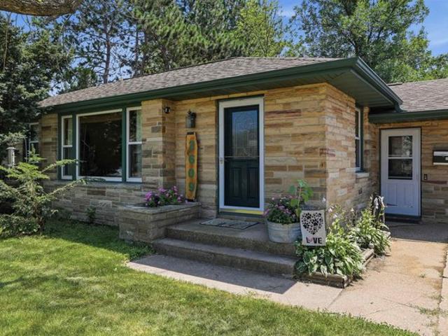 2609 Stanley St, Stevens Point, WI 54481