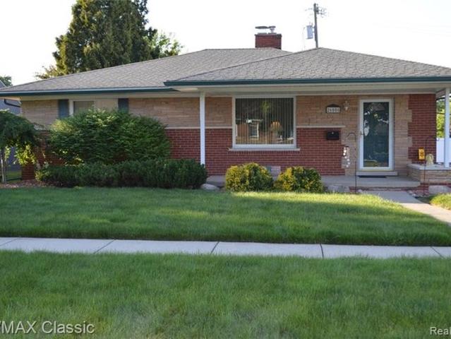 26006 S Elsinore Rd, Redford, MI 48239