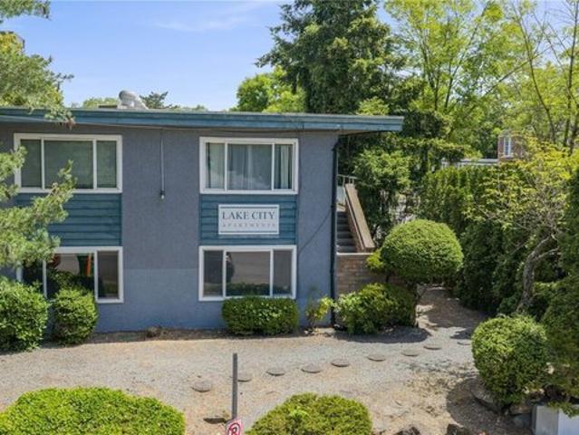 2600 NE 125th St, Seattle, WA 98125