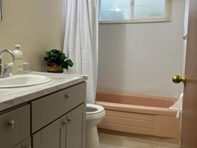 2600 NE 125th St 2 Bedroom Apartment for Rent at 2600 Ne 125th St, Seattle, WA 98125 Lake City
