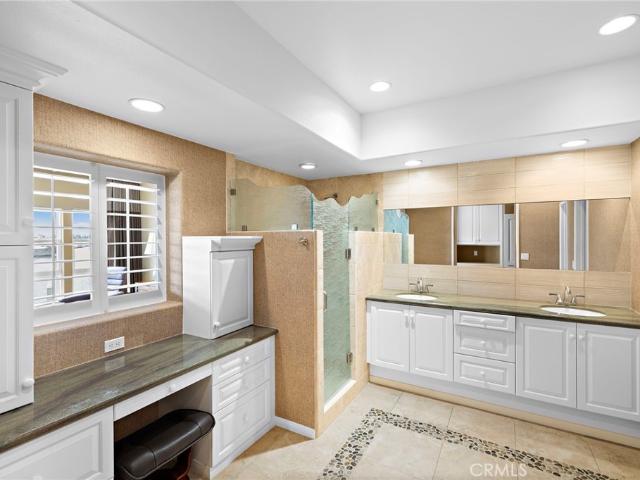 2600 Newport Boulevard 215