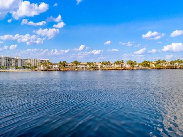 2600 Ocean Dr S #S203, Hollywood, FL 33019