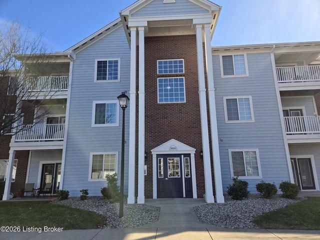 2600 Aristocrat Pl Unit 303, Louisville, KY 40299