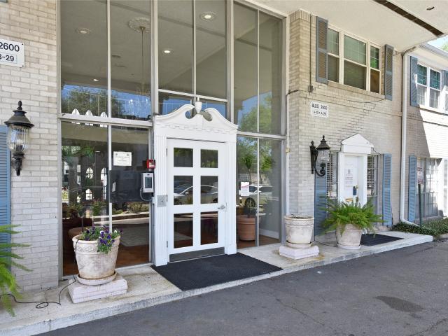 2600 Bellefontaine, Unit A21, Houston, TX 77025 | MLS #10049 | Compass