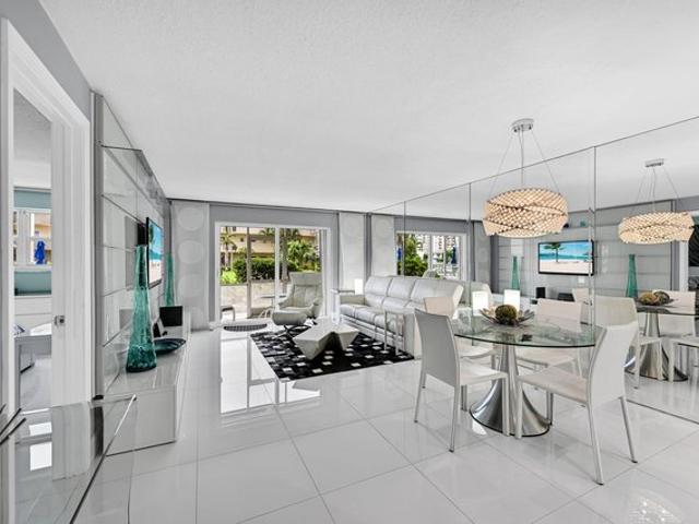 2600 Diana Dr, Hallandale Beach, FL 33009
