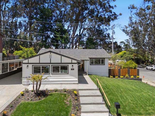 2600 Evergreen Drive