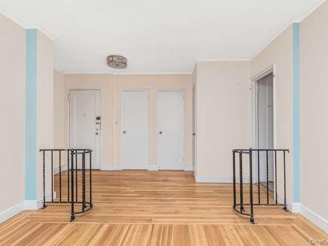 2600 Henry Hudson Parkway, Unit 5D