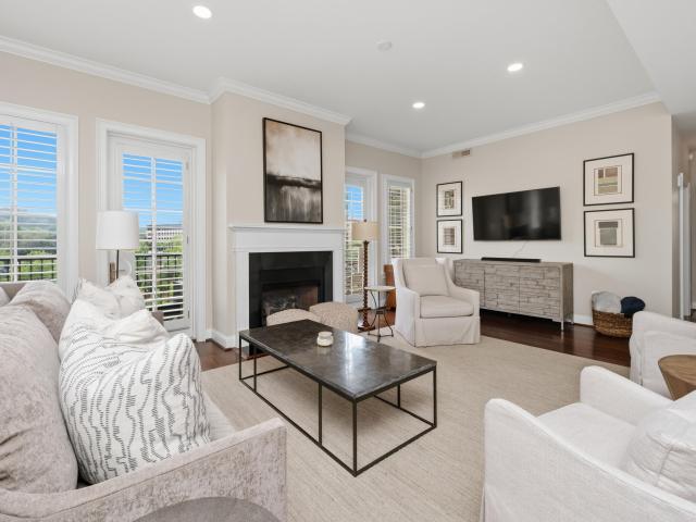 2600 Highland Avenue # 701