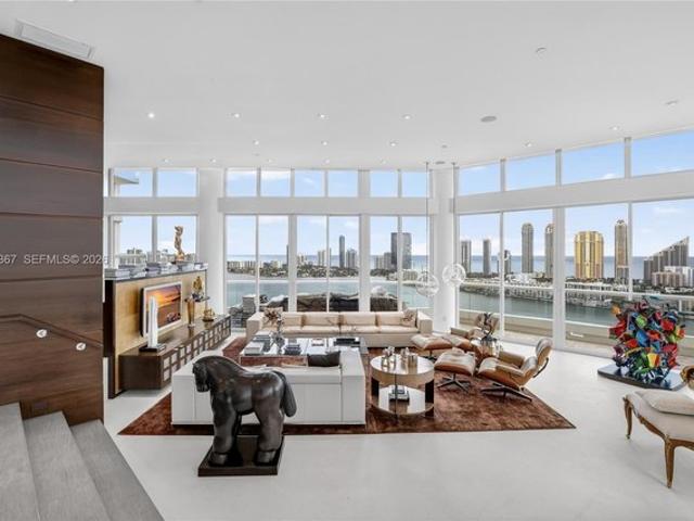 2600 Island Blvd Ph 1, Aventura, FL 33160