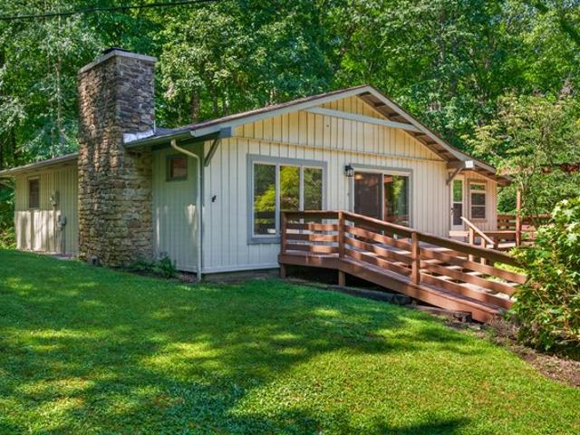 2600 Lanam Ridge Rd, Nashville, IN 47448