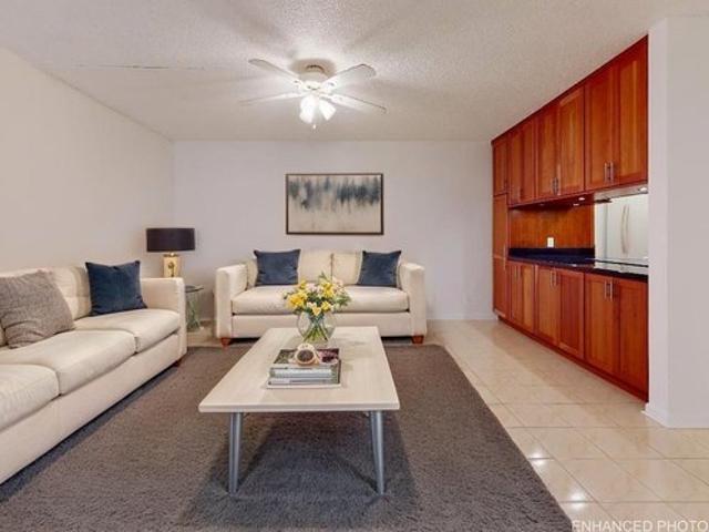 2600 Pualani Way Apt 105, Honolulu, HI 96815