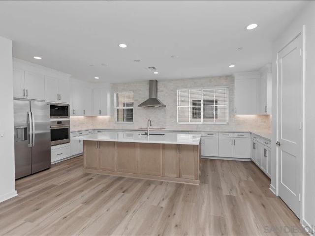 2600 Quince Way