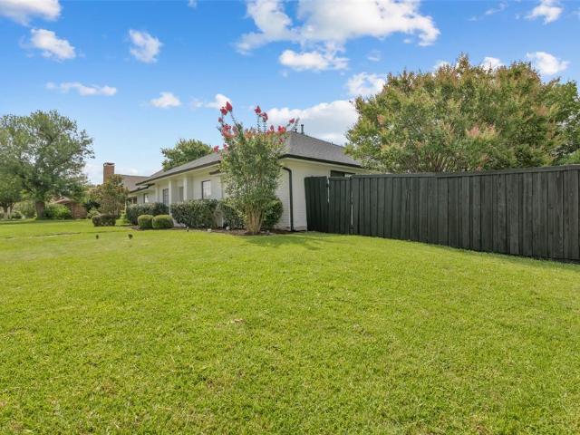 2600 Summertree Drive