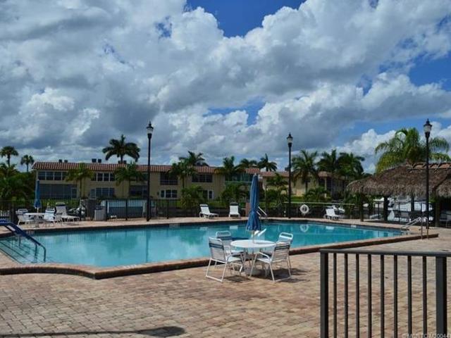 2600 S Kanner Hwy #E11, Stuart, FL 34994