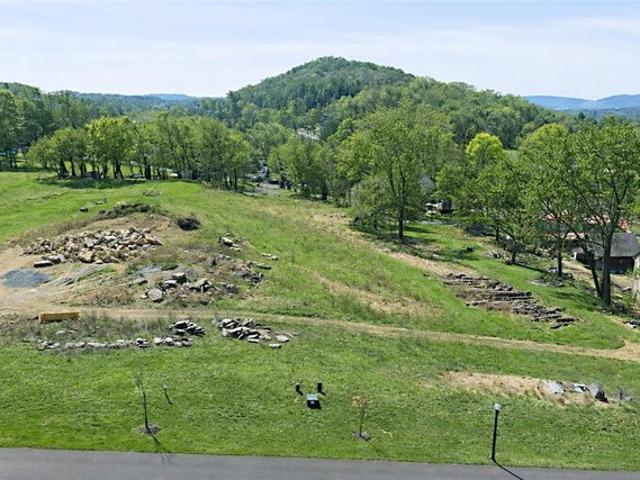 2600 Saddleback Ln, Upper Saucon Township, PA 18015