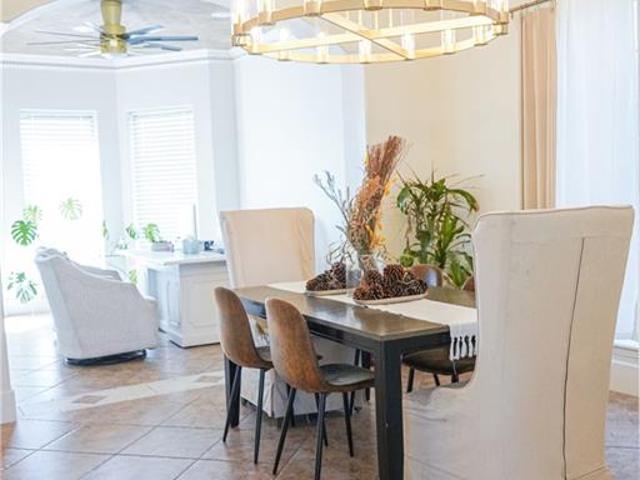 2600 Santa Laura