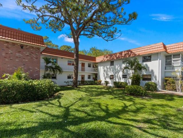 2600 SE Ocean Blvd #6, Stuart, FL 34996