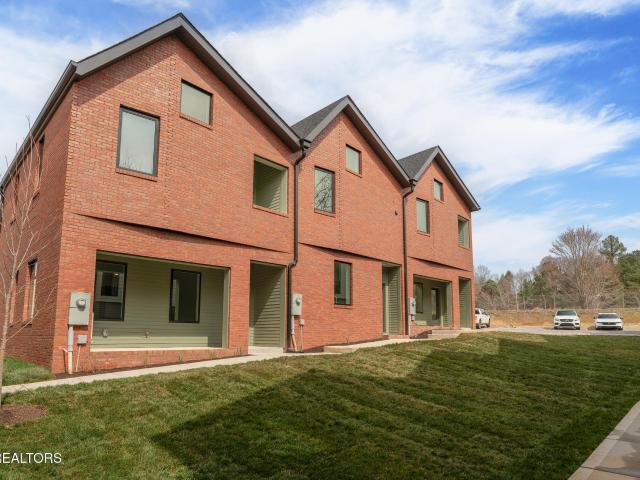 2600 Sevier Ave, Unit 102, Knoxville, TN 37920 | MLS #1338 | Compass