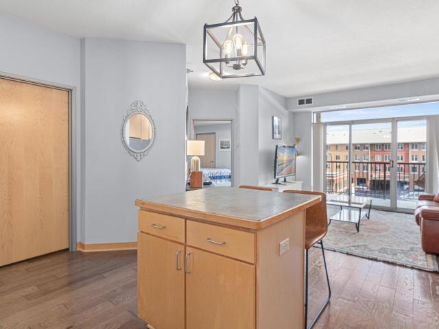 2600 University SE # 319