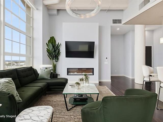 2600 W 7th St Apt 1827, Fort Worth, TX 76107