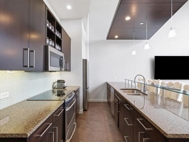 2600 W 7th Street # 2808