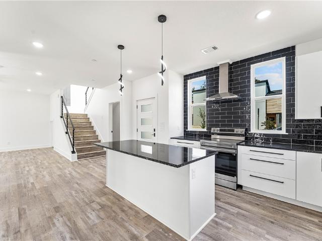 2600 W Bonnie Lane