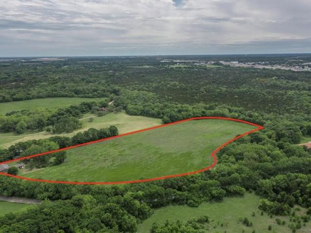 2600 W Main St, Lancaster, TX 75146