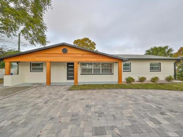 2600 66th Way N, Saint Petersburg, FL 33710