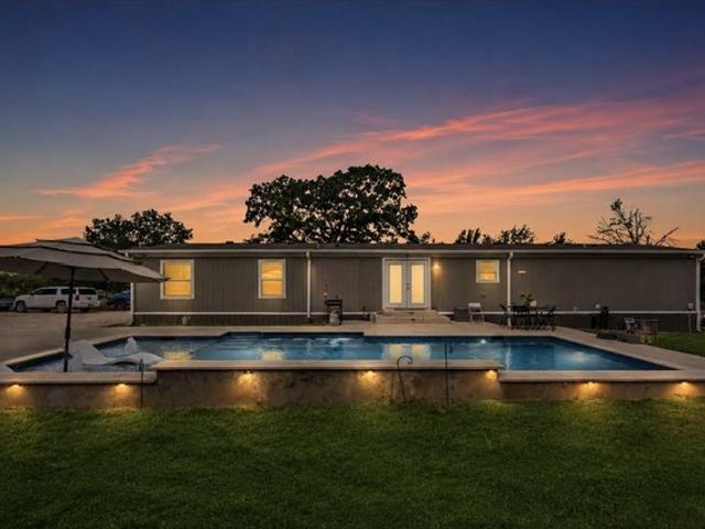 26012 Tyler Park, Bedias, TX 77831